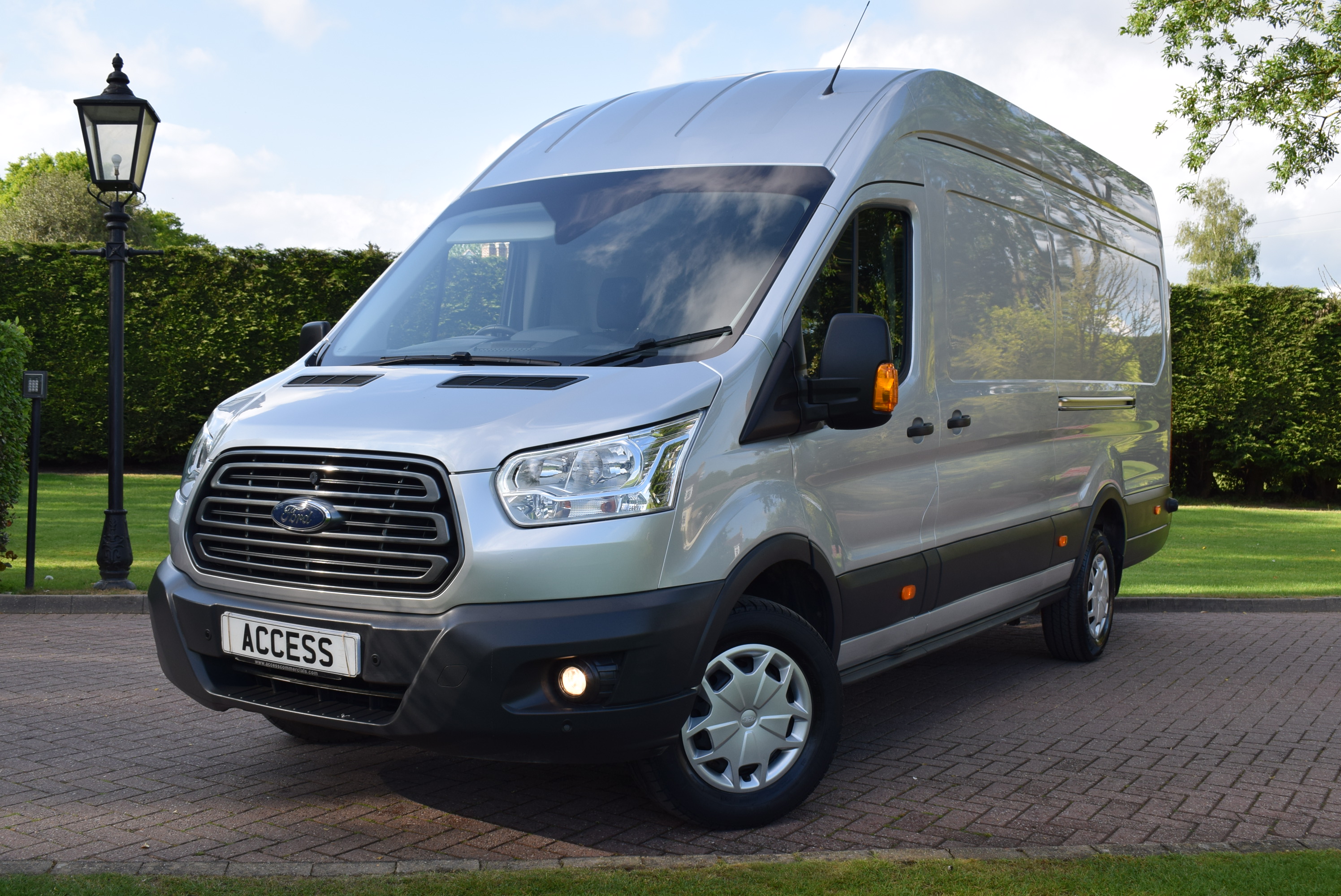 UK's Number 1 Commercial Dealership | Access Commercials in Essex