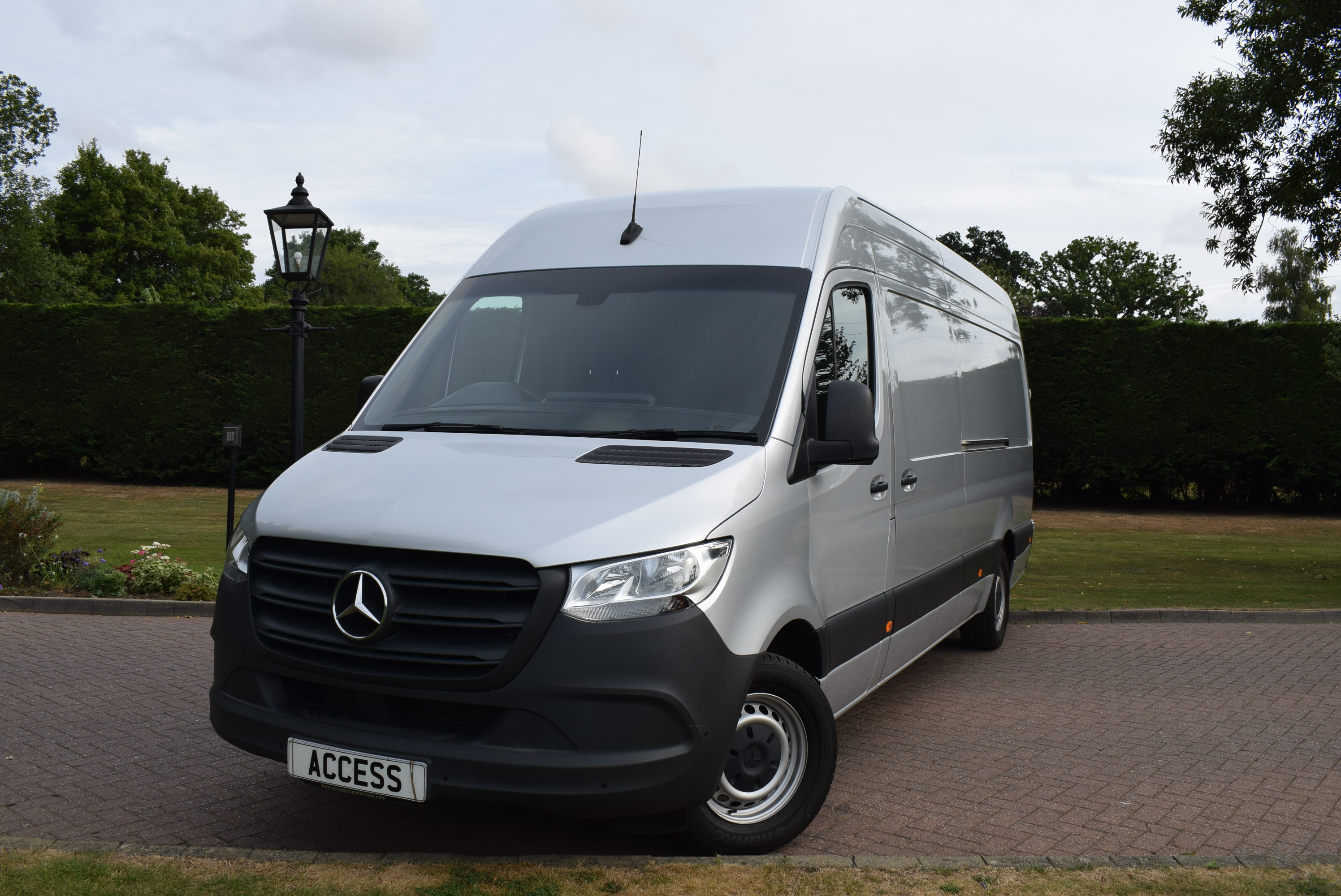 UK's Number 1 Commercial Dealership | Access Commercials in Essex
