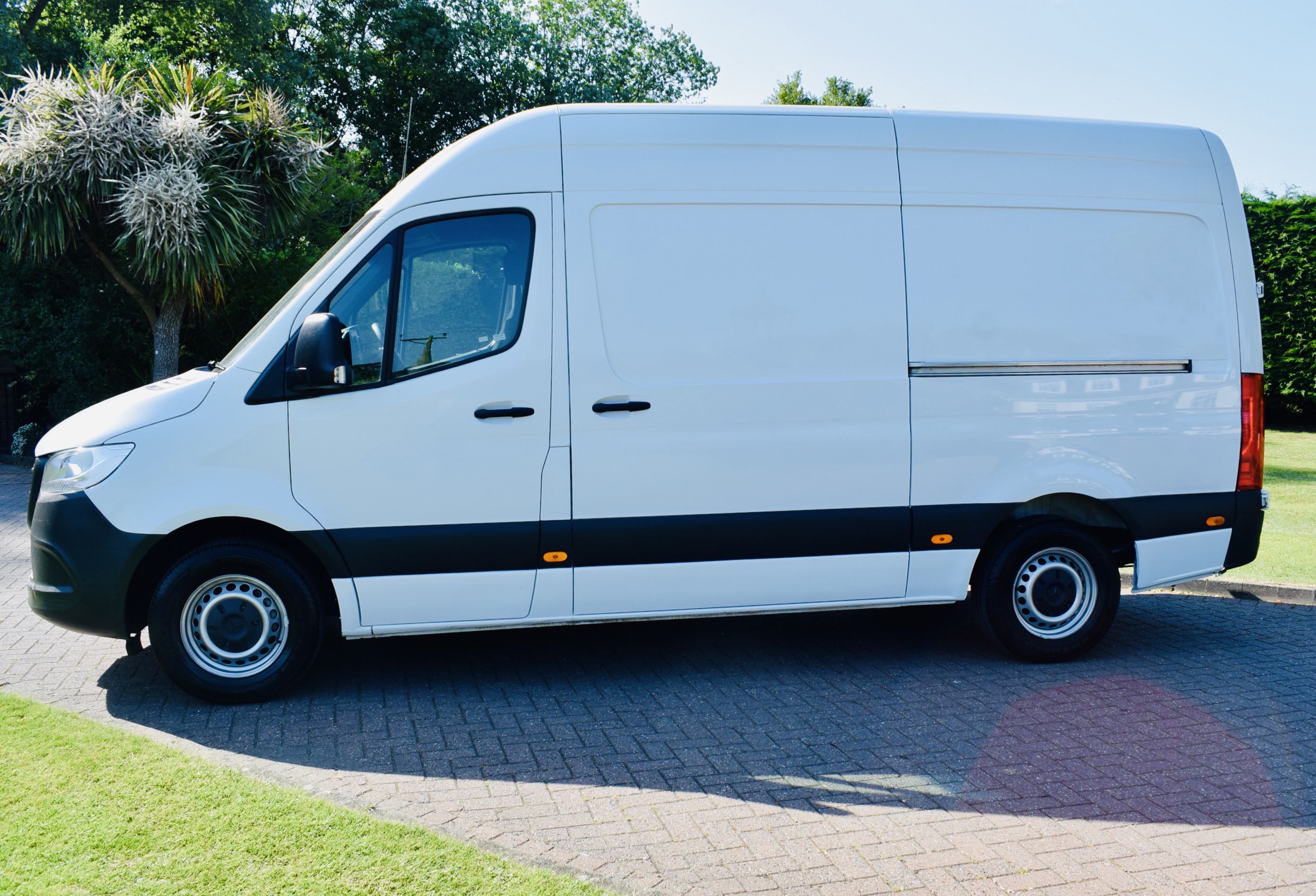 UK's Number 1 Commercial Dealership | Access Commercials in Essex