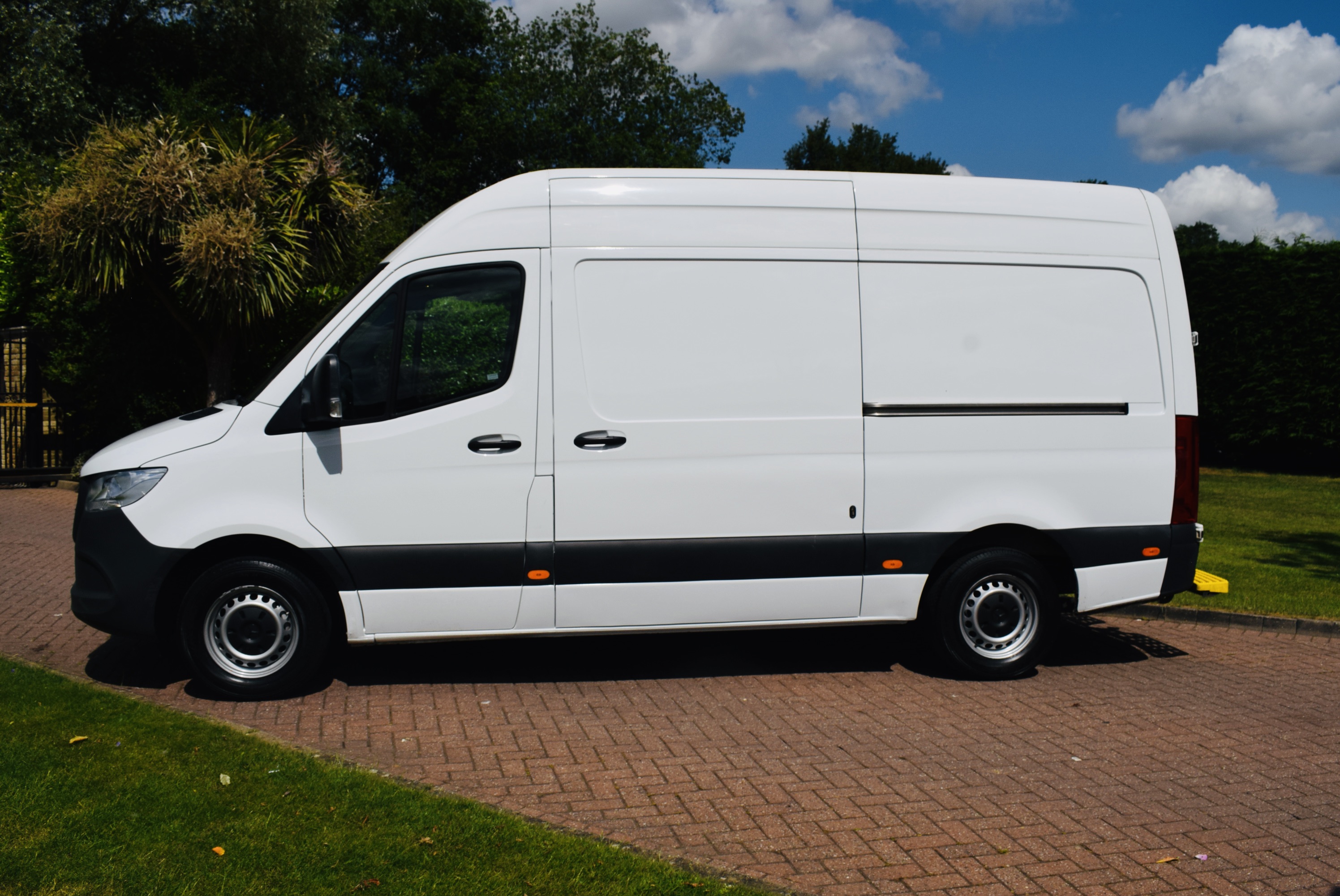 UK's Number 1 Commercial Dealership | Access Commercials in Essex