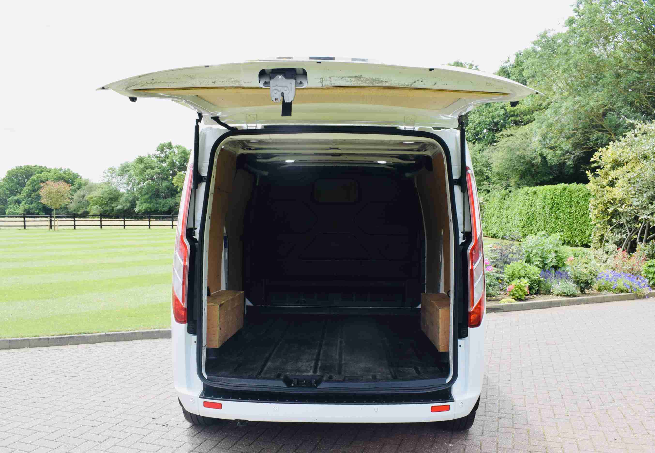 UK's Number 1 Commercial Dealership | Access Commercials in Essex