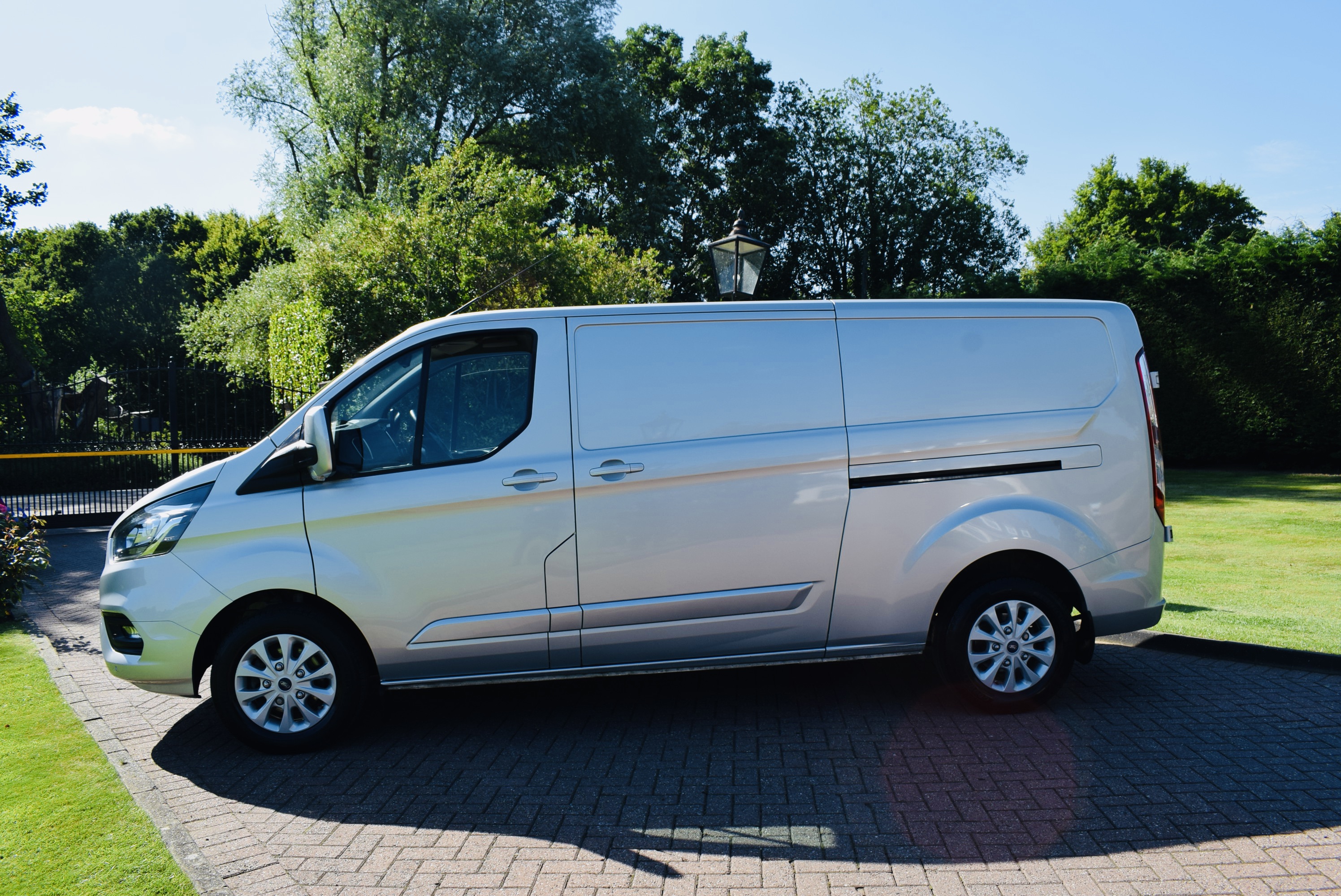 UK's Number 1 Commercial Dealership | Access Commercials in Essex